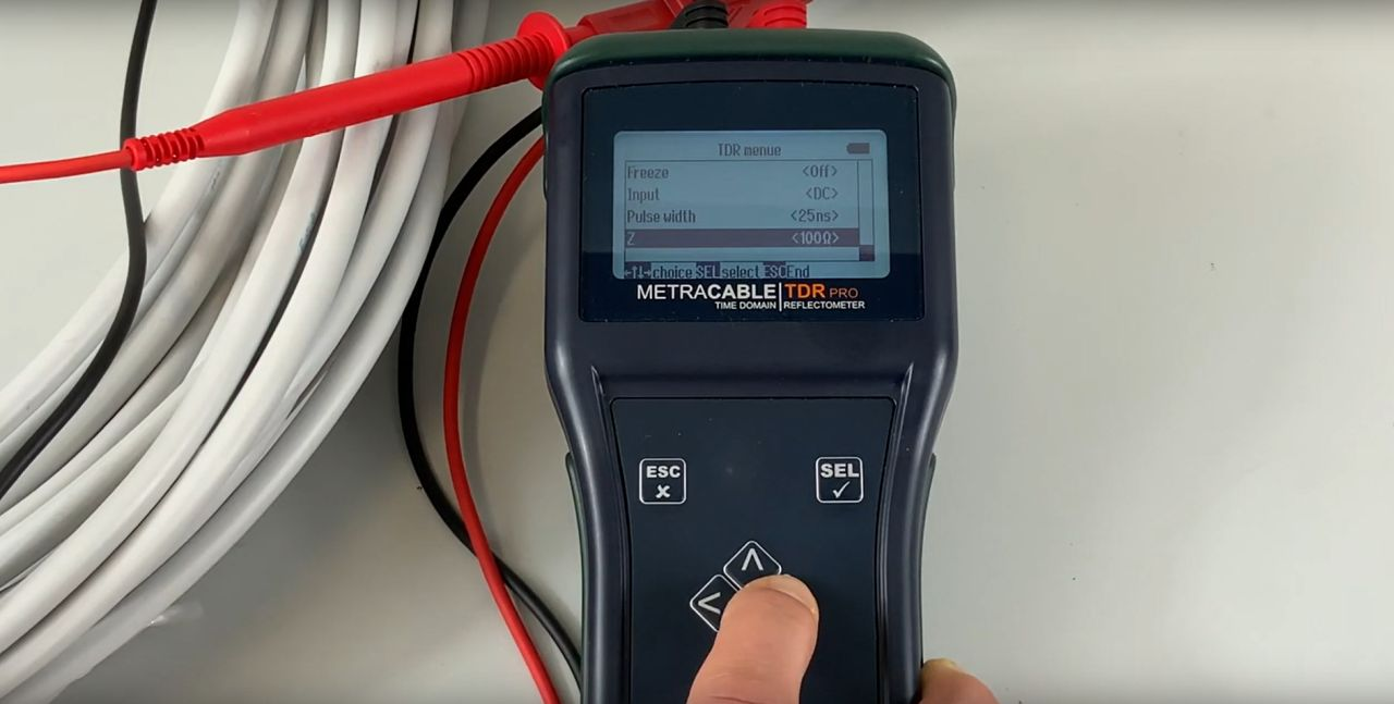 利用TDR技术快速精准检测电缆损伤：METRACABLE TDR PRO采用时域反射技术（TDR），实现米级精度的电缆故障定位 - 知乎