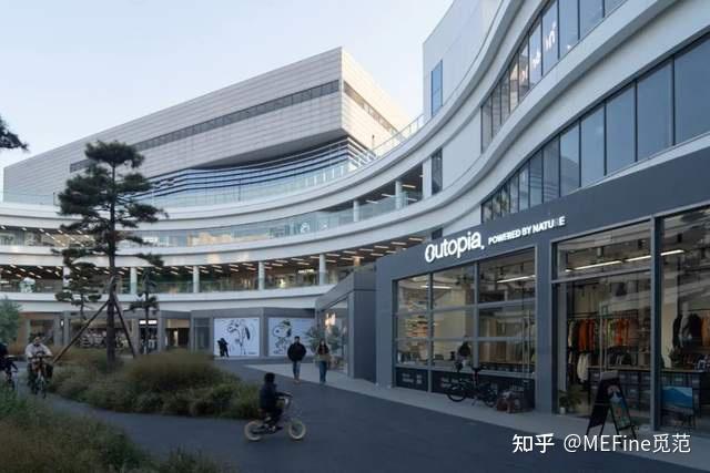 此地CyPARK作为成都城市文脉的一次创新性延续，以国内首个骑行主题商业空间为特色 - 知乎