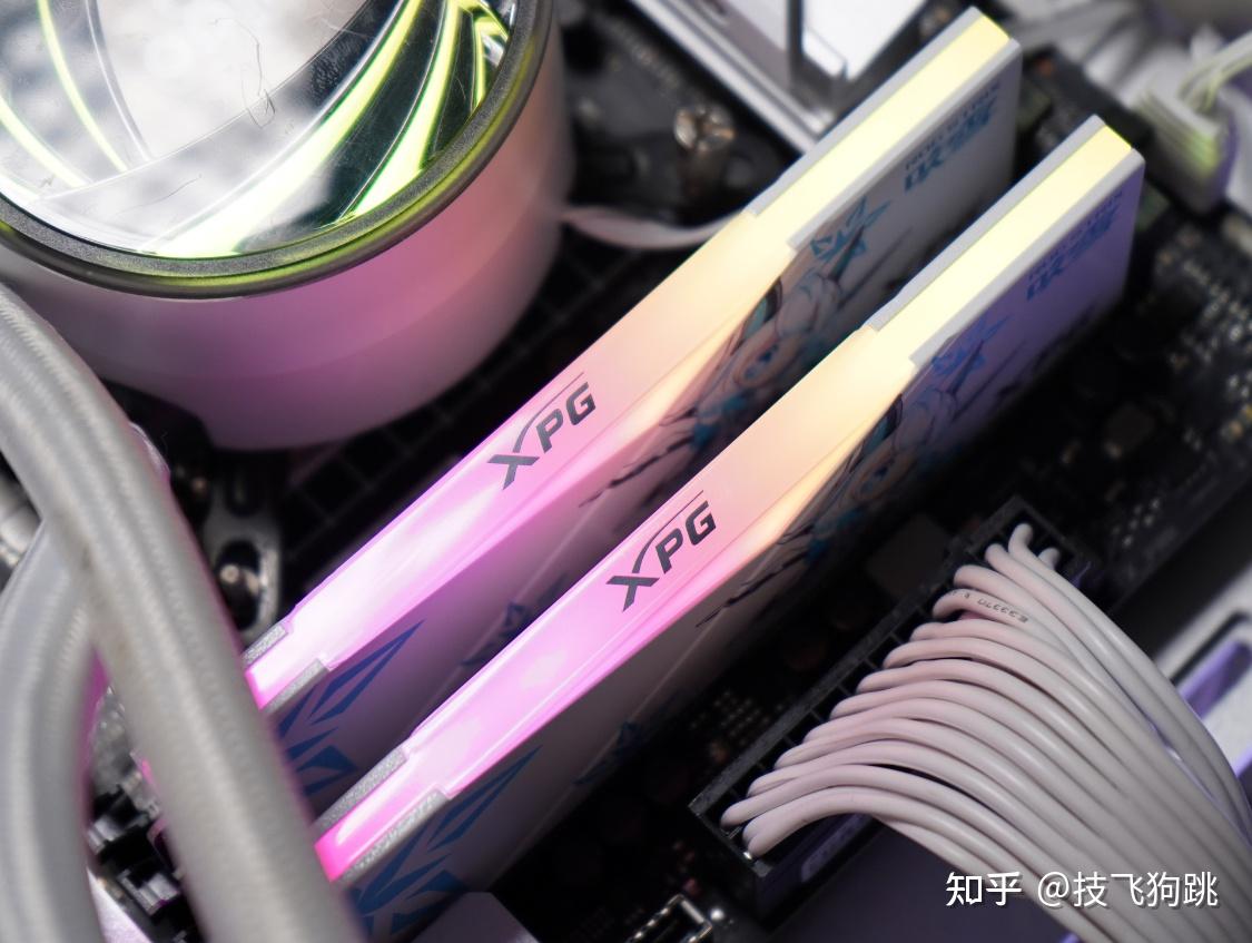 Z690吹雪主板颜值搭档：XPG龙耀DDR5吹雪联名内存评测 - 知乎
