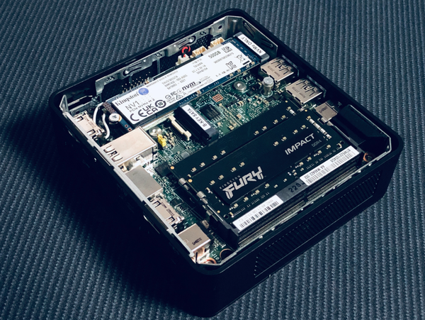 高效办公神器！英特尔华尔街峡谷NUC 12 Pro开箱测评 - 知乎