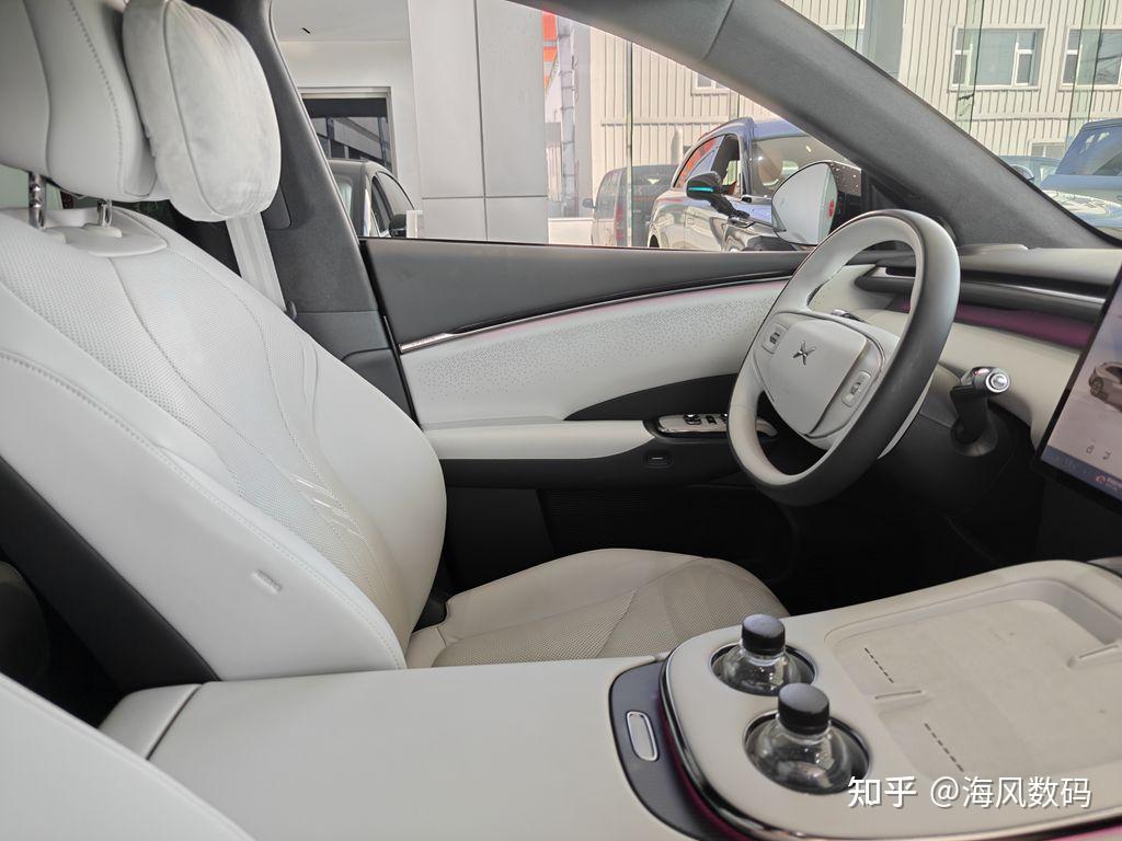 探店小鹏 G7 现场实录：为什么说 G7 是 25 万级 SUV 的 “细节控天花板” - 知乎