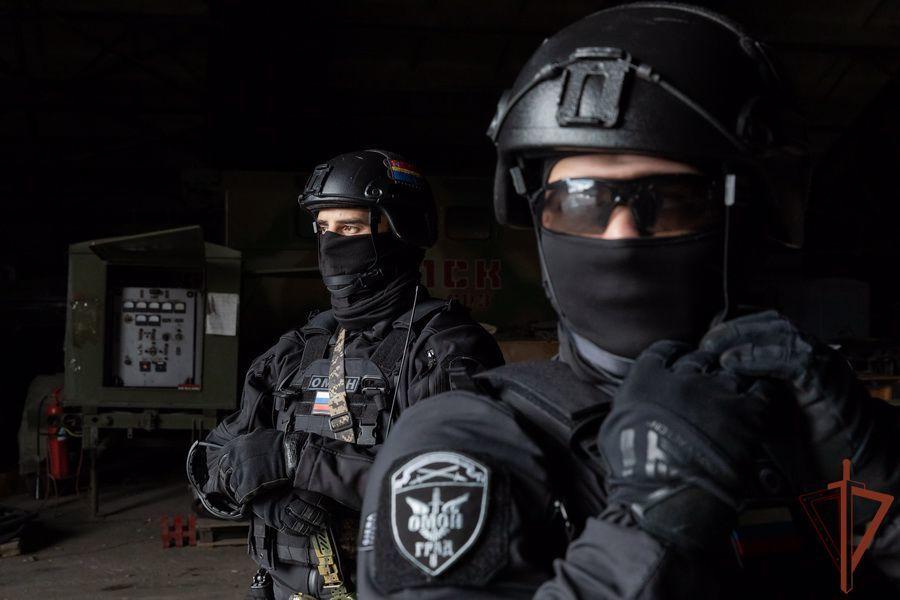 俄联邦国民警卫队的双刃—OMOH与СОБР - 知乎