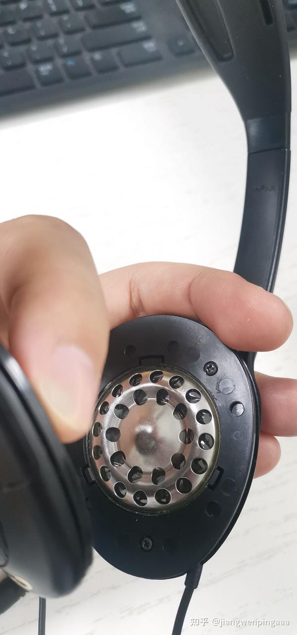 从烤漆版本mdr-cd900到mdr-v600，索尼经典的第一代40mm单元耳机全介绍（第三季） - 知乎