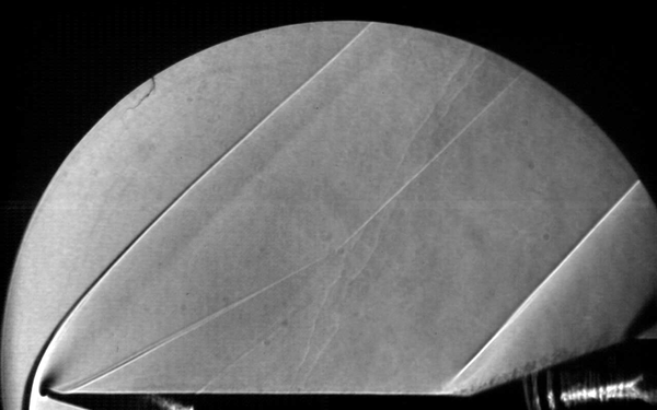 【鹭威纹影】超音速激波边界层干扰—压缩拐角 - 知乎