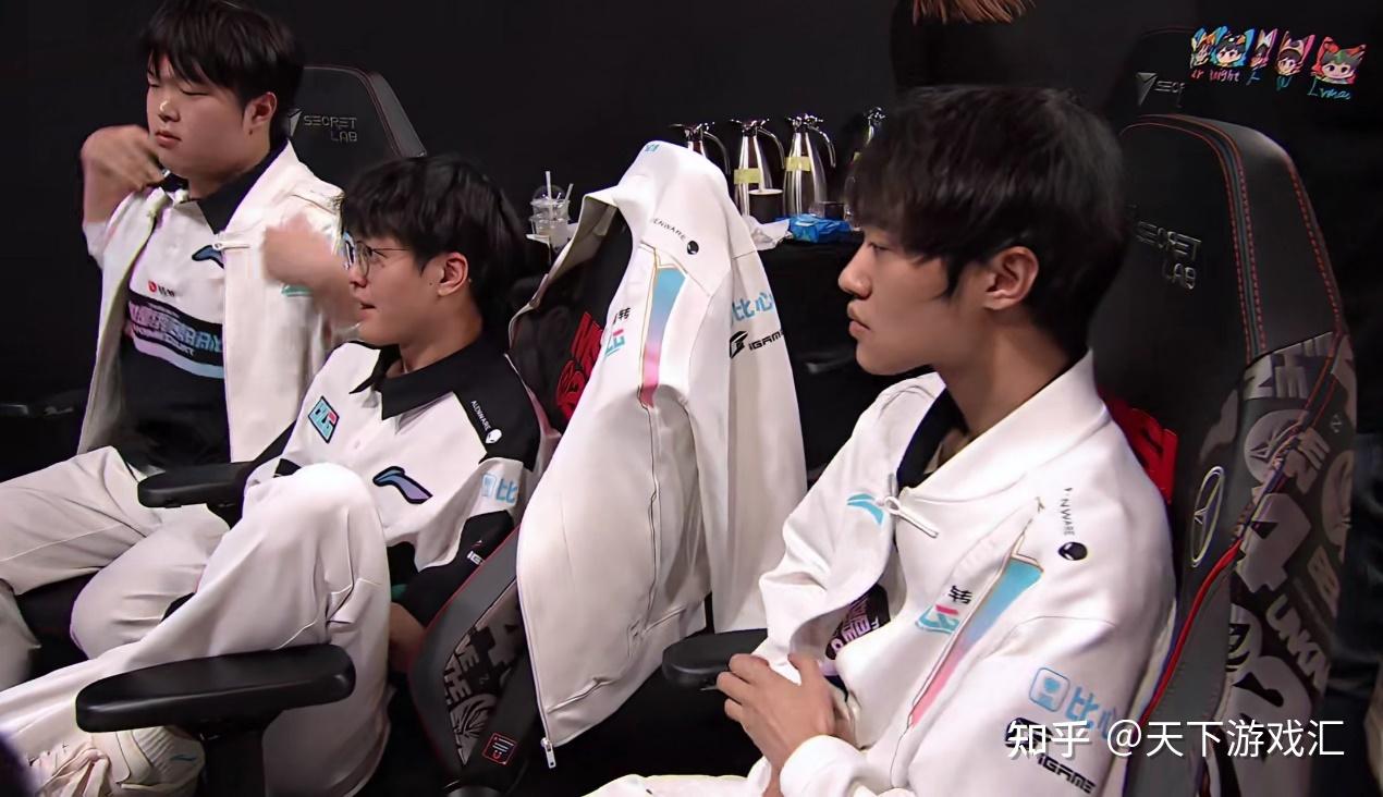 Faker最大克星诞生，Bin再度载入史册，EW闪E操作，全世界独一档 - 知乎