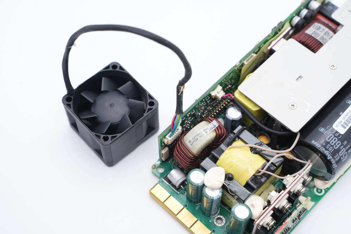 拆解报告：DELL戴尔1100W白金服务器电源L1100E-S0 - 知乎