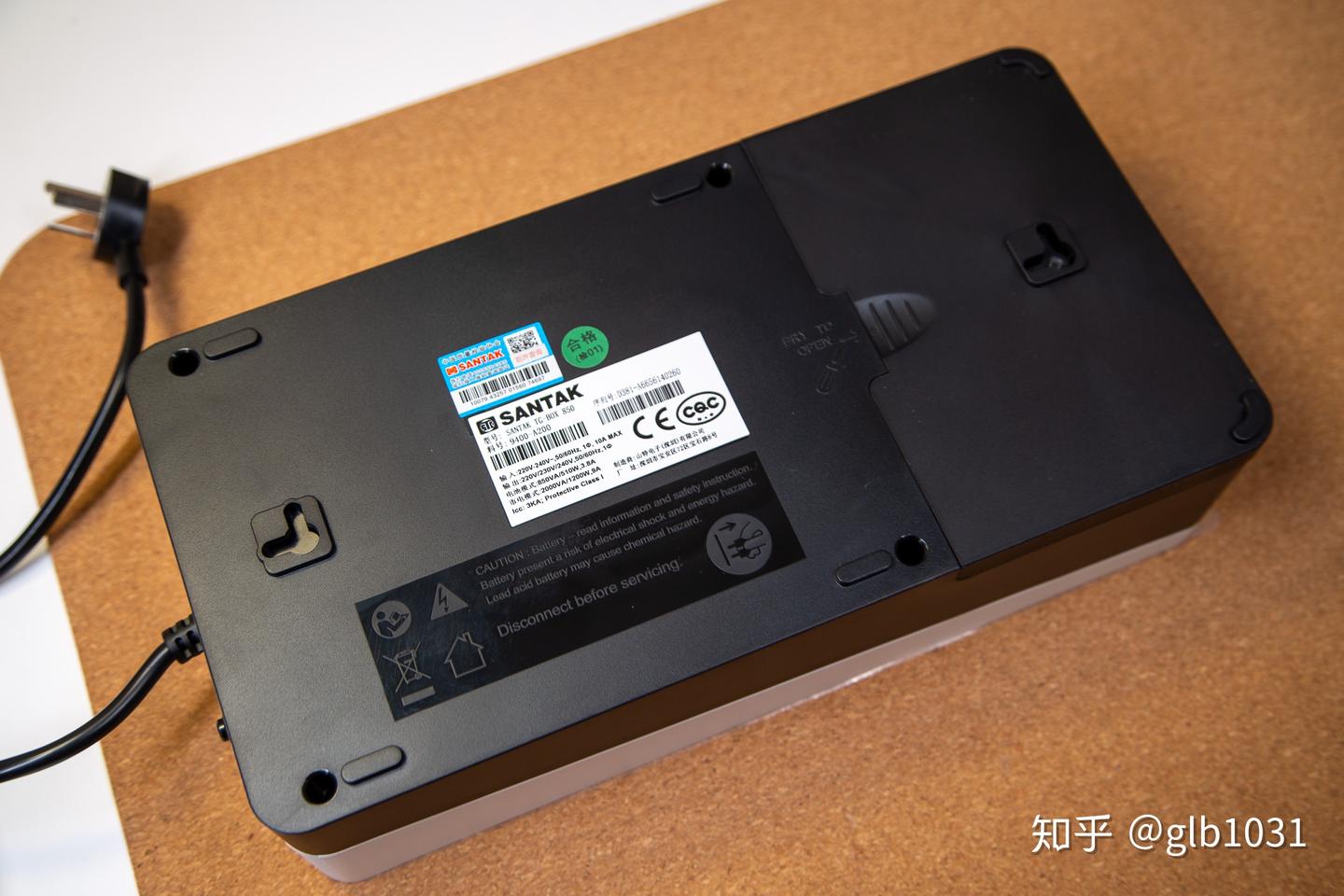 给NAS多一层保护：SANTAK山特TG BOX850 UPS兼容性拆机测评 - 知乎