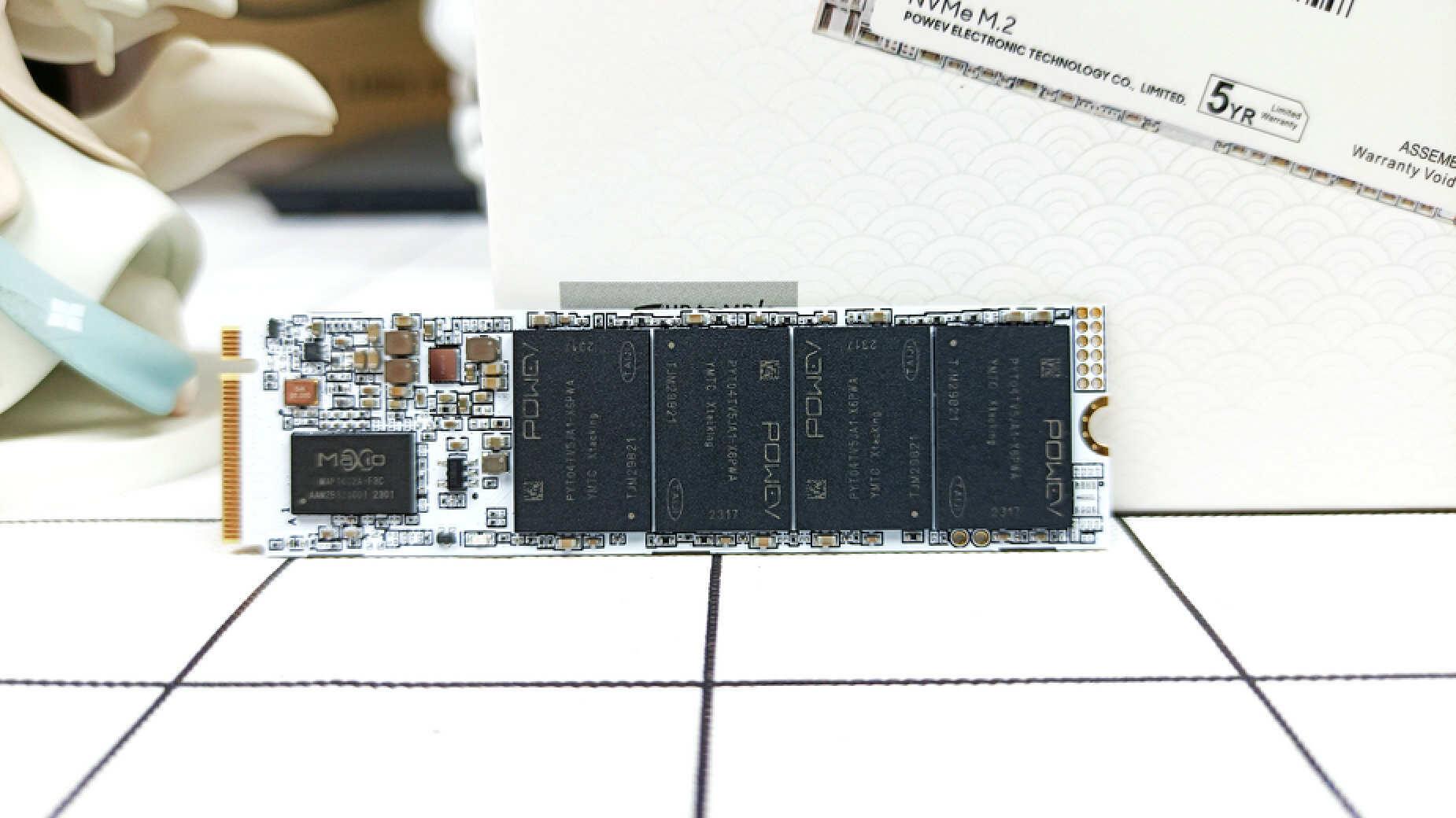 国产SSD搅局者诞生！光威弈SSD 2T版实测，自封装颗粒惊艳全网 - 知乎