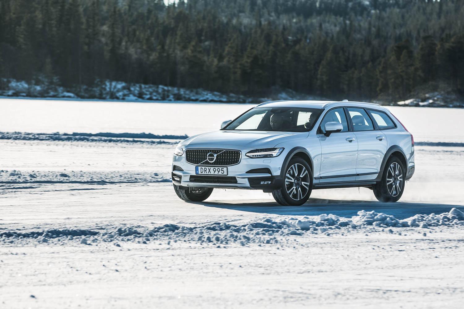 沃尔沃V90 CC：越野旅行车和SUV差多远？ - 知乎