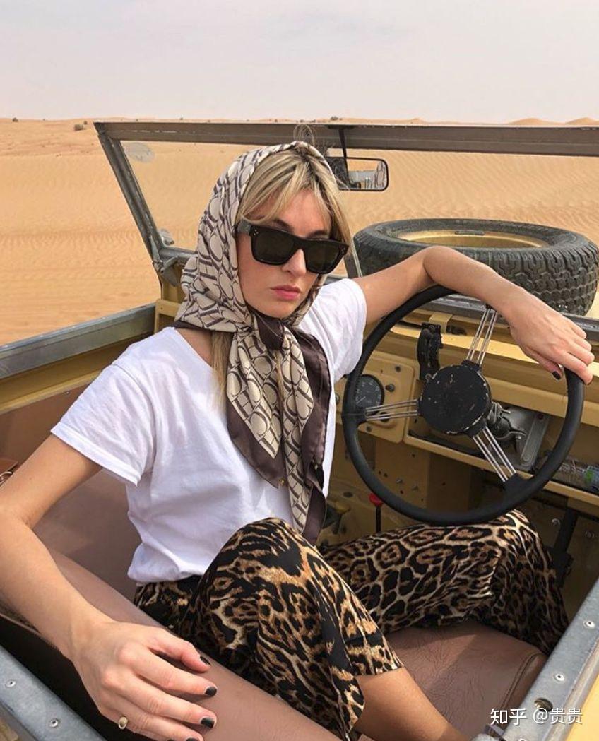 近年蹿红的ins法国时尚博主，我最爱她们三个！！！ - 知乎