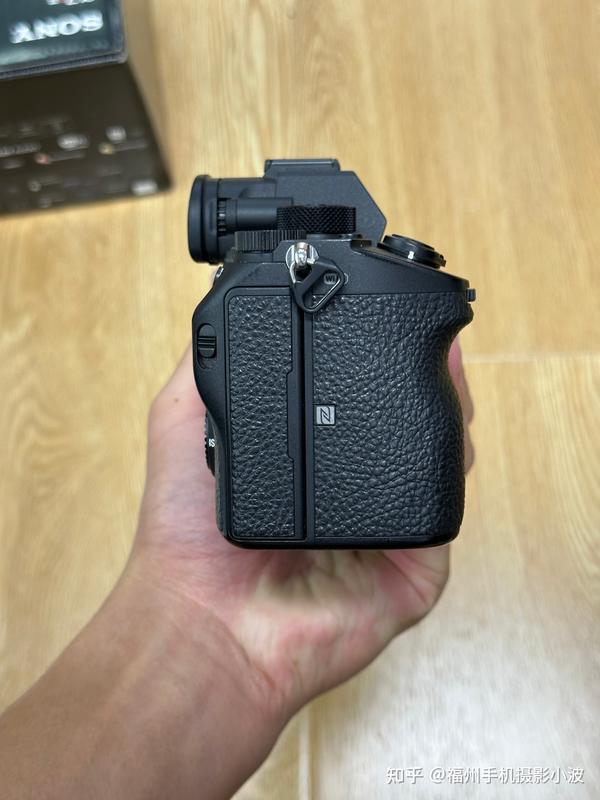 昏头了，这年头有人卖A7R3,还是9200 - 知乎