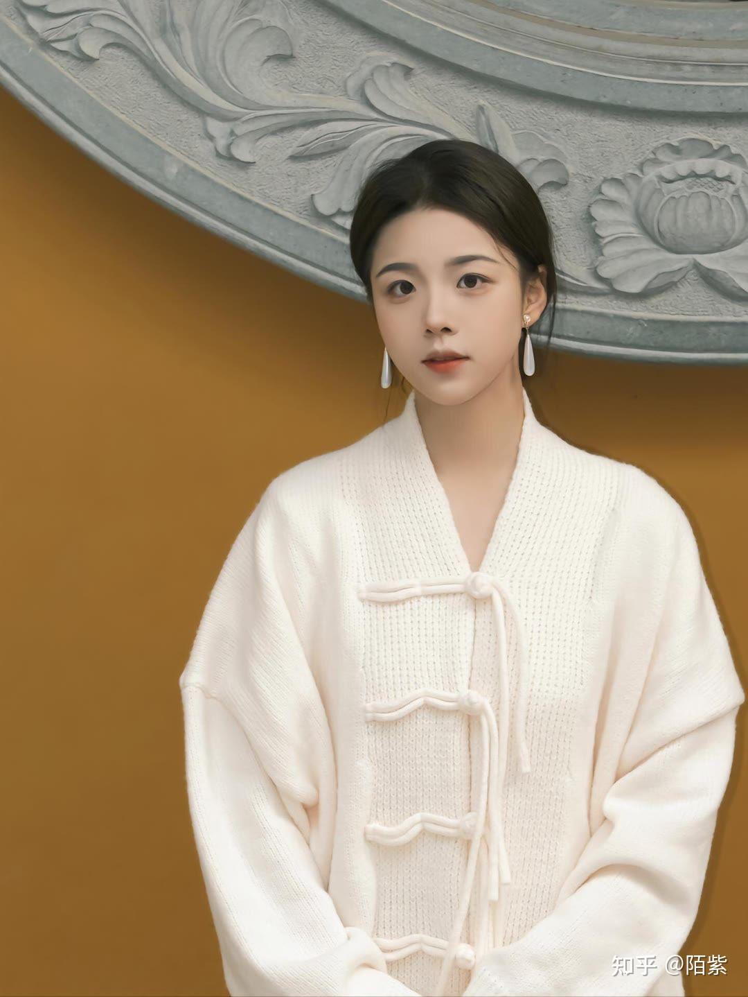 你见过高中最好看的女生长什么样？ 知乎