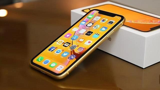 3499元起 iPhone SE4实机图及详细规格曝光 - 知乎