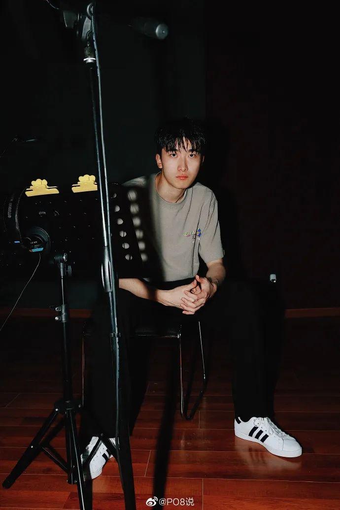 没过新说唱海选的PO8，是否担得起“说唱诗人”这个称号？ - 知乎