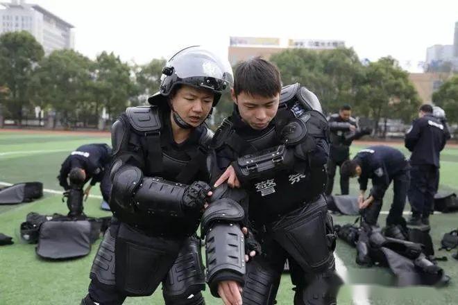 MCPTT、B-TrunC：宽带数字集群标准的王者之争！ - 知乎