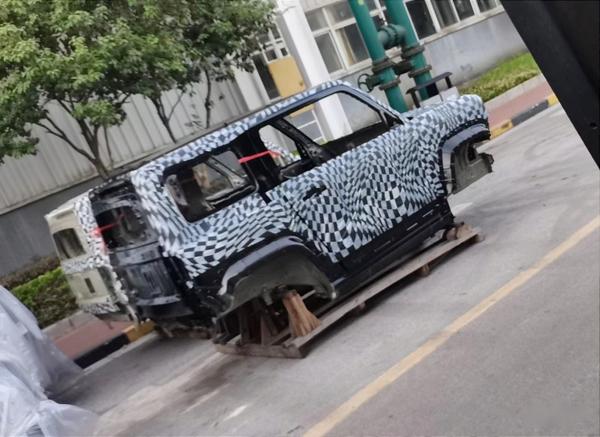 宝骏首台纯电SUV E260S下线 宝骏版吉姆尼 - 知乎