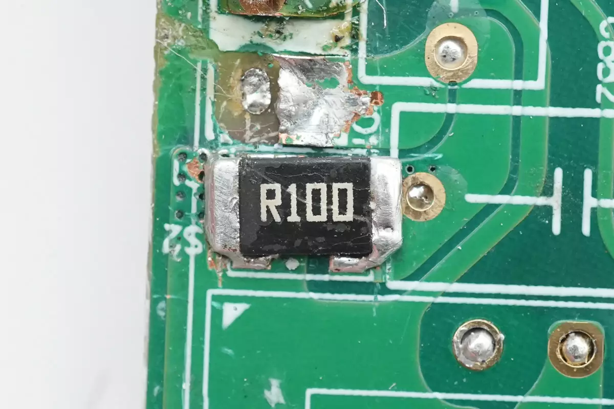 拆解报告：Pilot今翔100W 3C1A氮化镓充电器C1100 - 知乎