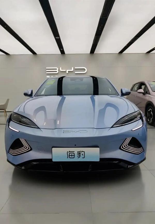 比亚迪海豹DMI到底值不值得入手？别忘了它的预售价是18万 - 知乎