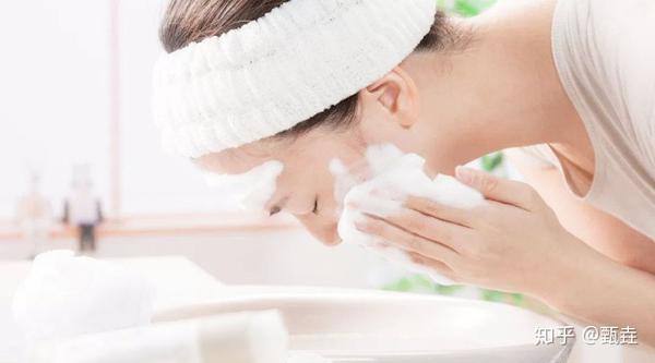 洗脸到底用什么温度的水?冷水、温水、热水? 知乎