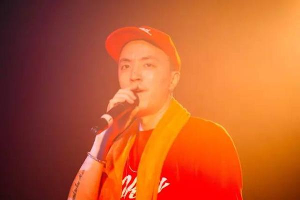 对话Jony J：不聊中国有嘻哈，只聊了他大起大落的4年 - 知乎