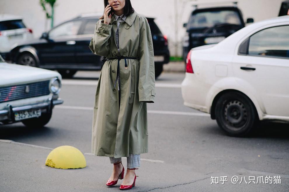 今年“军绿色”火了，不懂配色的朋友看过来，我想你急需 - 知乎