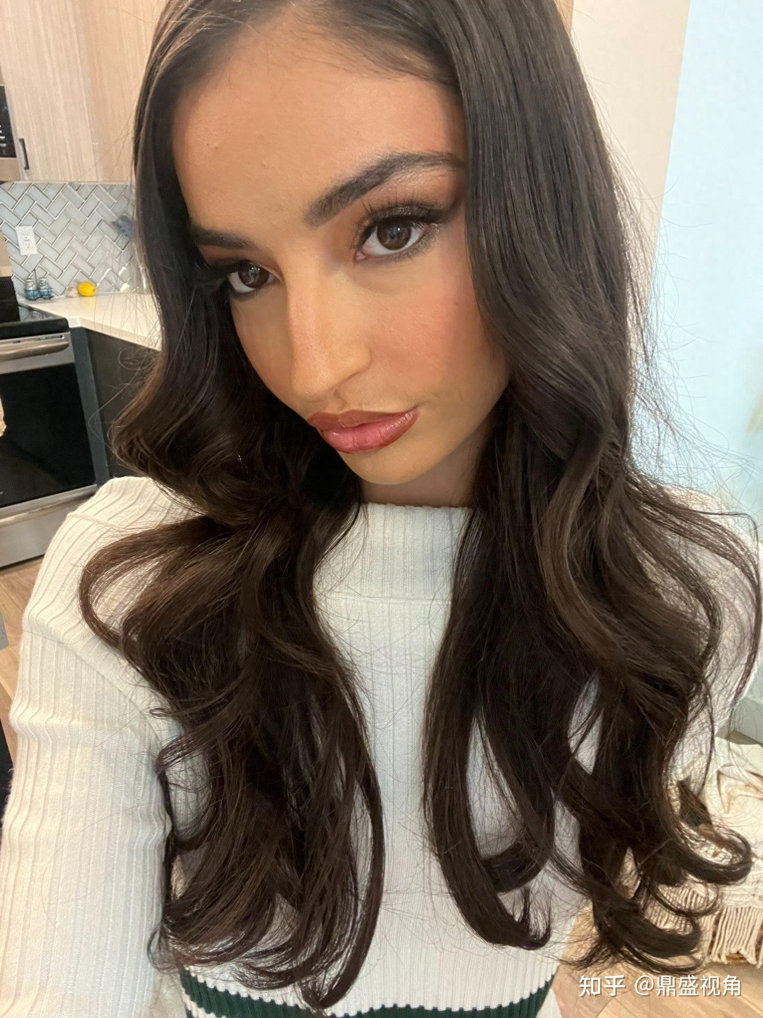 艾米丽·威利斯(Emily Willis)用芭蕾舞造就完美身材的业界美女 - 知乎