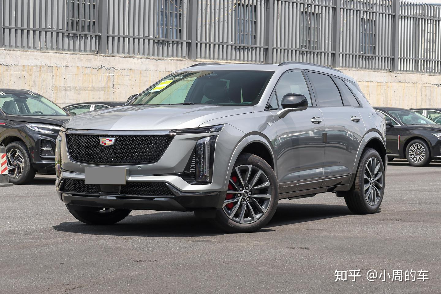 30万元预算都能落地，奥迪Q5L对比凯迪拉克XT5，怎么选更合适？ - 知乎