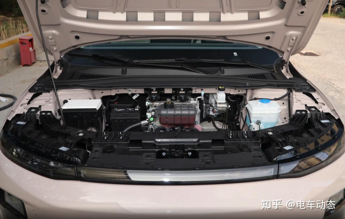 顶配才11.98万！零跑 B01携650Km续航，硬刚小鹏 MONA M03、日产 N7 - 知乎