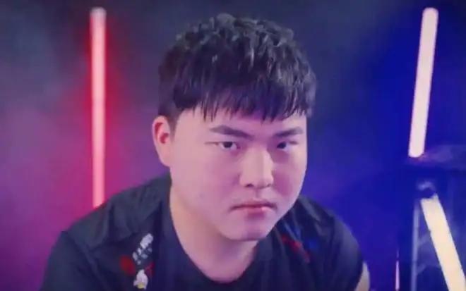 LPL：代言！UZI给JDG送大礼，经纪人和知名爆料人确定，JDG.Uzi稳了！ - 知乎