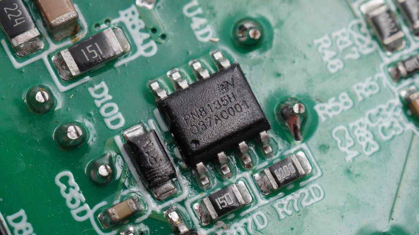 拆解报告：Aohi奥海3.5/4kW智能充放电一体枪 - 知乎