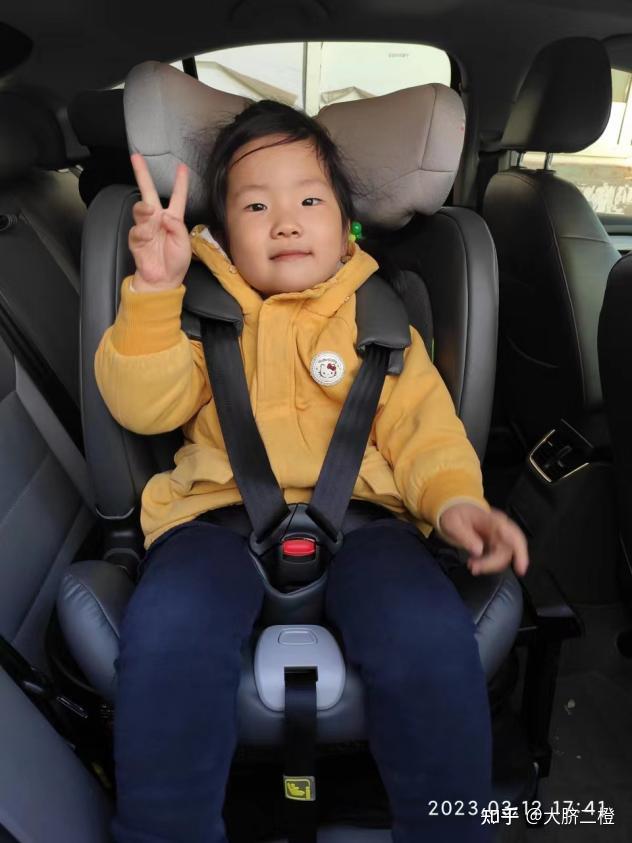 Besbet 悦享安全座椅测评 | 一体注塑+钢结构，360°旋转，i-Size+ADAC+3C三重安全认证，超高性价比的安全座椅！ - 知乎