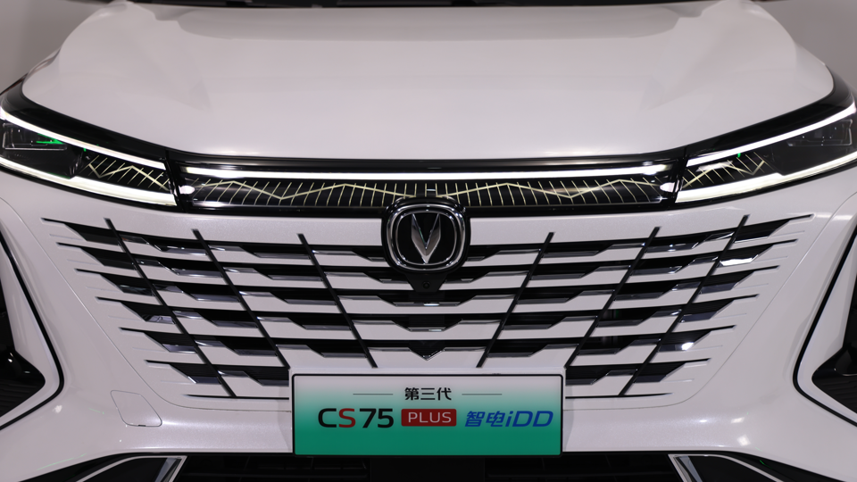 体验CS75PLUS插混：纯电续航150km，城市通勤够不够？ - 知乎