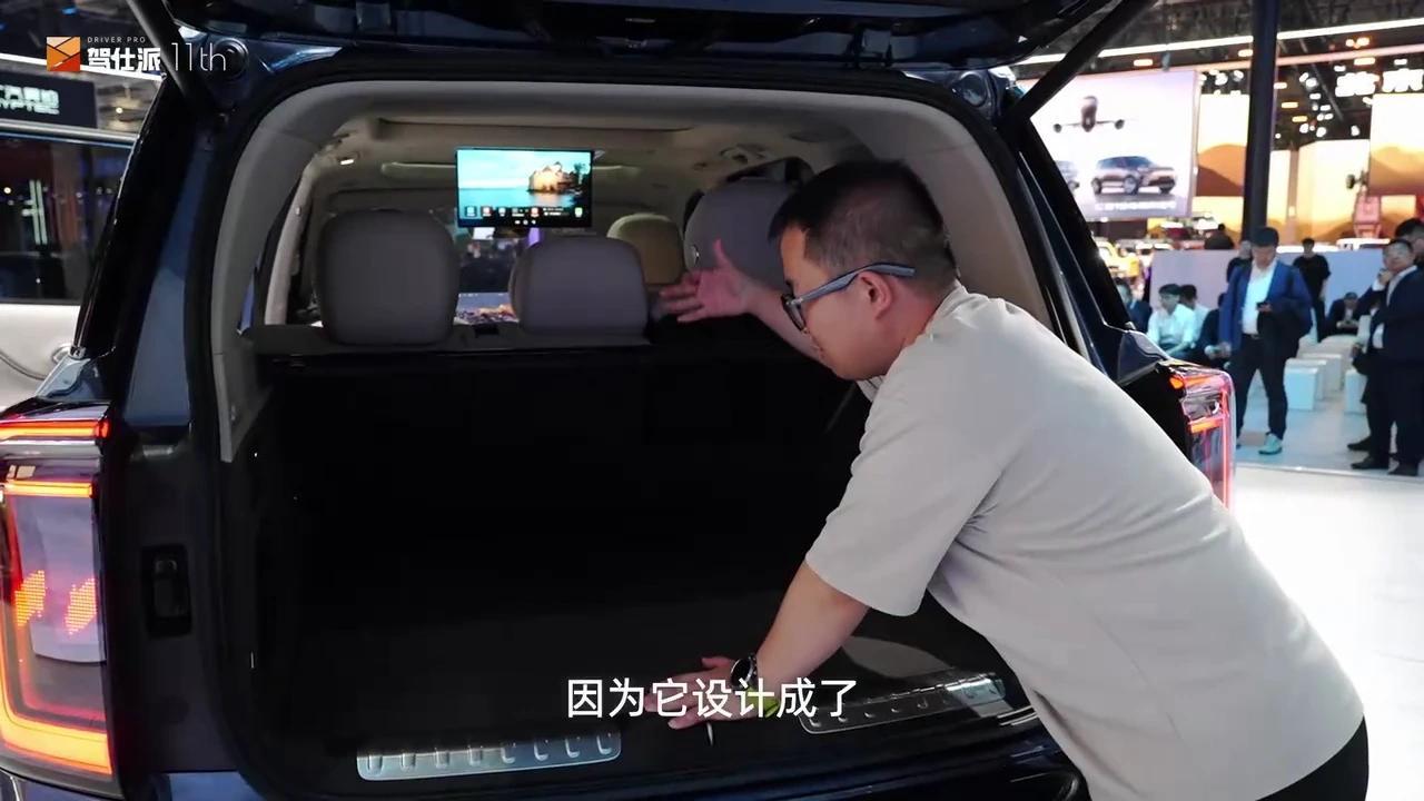 国产9系SUV空间对比：领克900、问界M9三排舒适，深蓝S09最一般 - 知乎