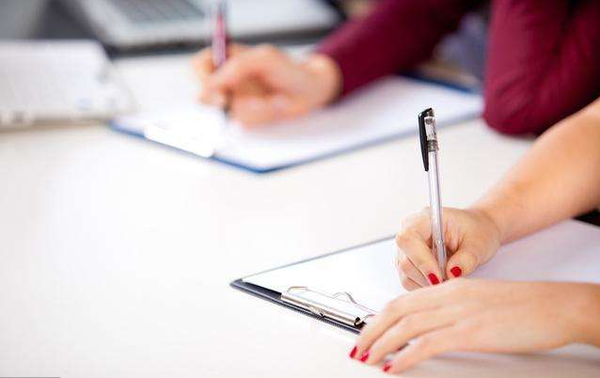 三大理财证书CFA，CFP，RFP对比介绍,更适合哪些人报考 - 知乎