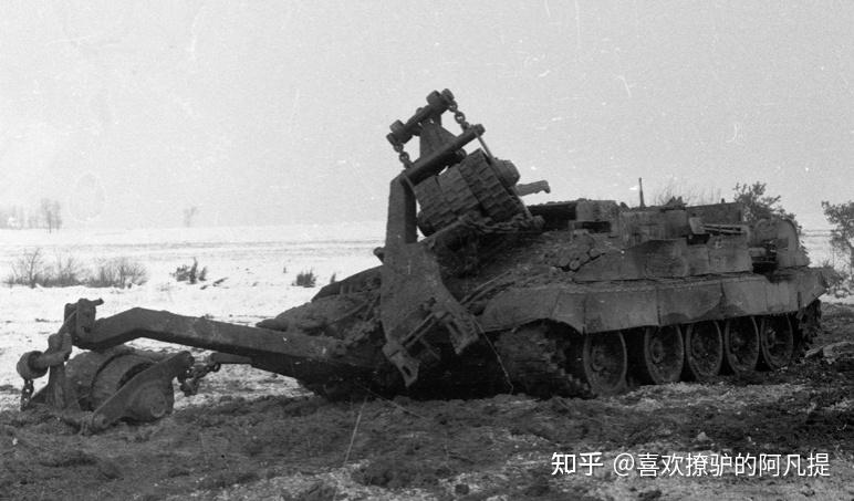 编号17：T-55主战坦克（第六部分）-衍生车型：装甲工程师车辆、工程清障车、扫雪车 - 知乎