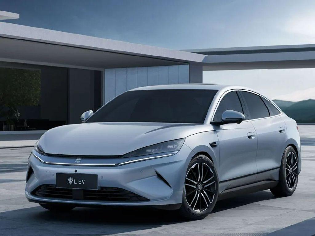 比亚迪秦L EV对比深蓝SL03：谁是15万级纯电轿车全能手？ - 知乎