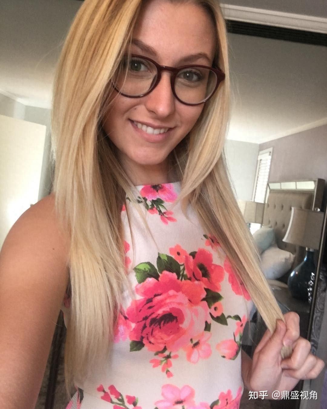 亚历克萨·格蕾丝(Alexa Grace)，业内最著名的双馨女演员之一 - 知乎