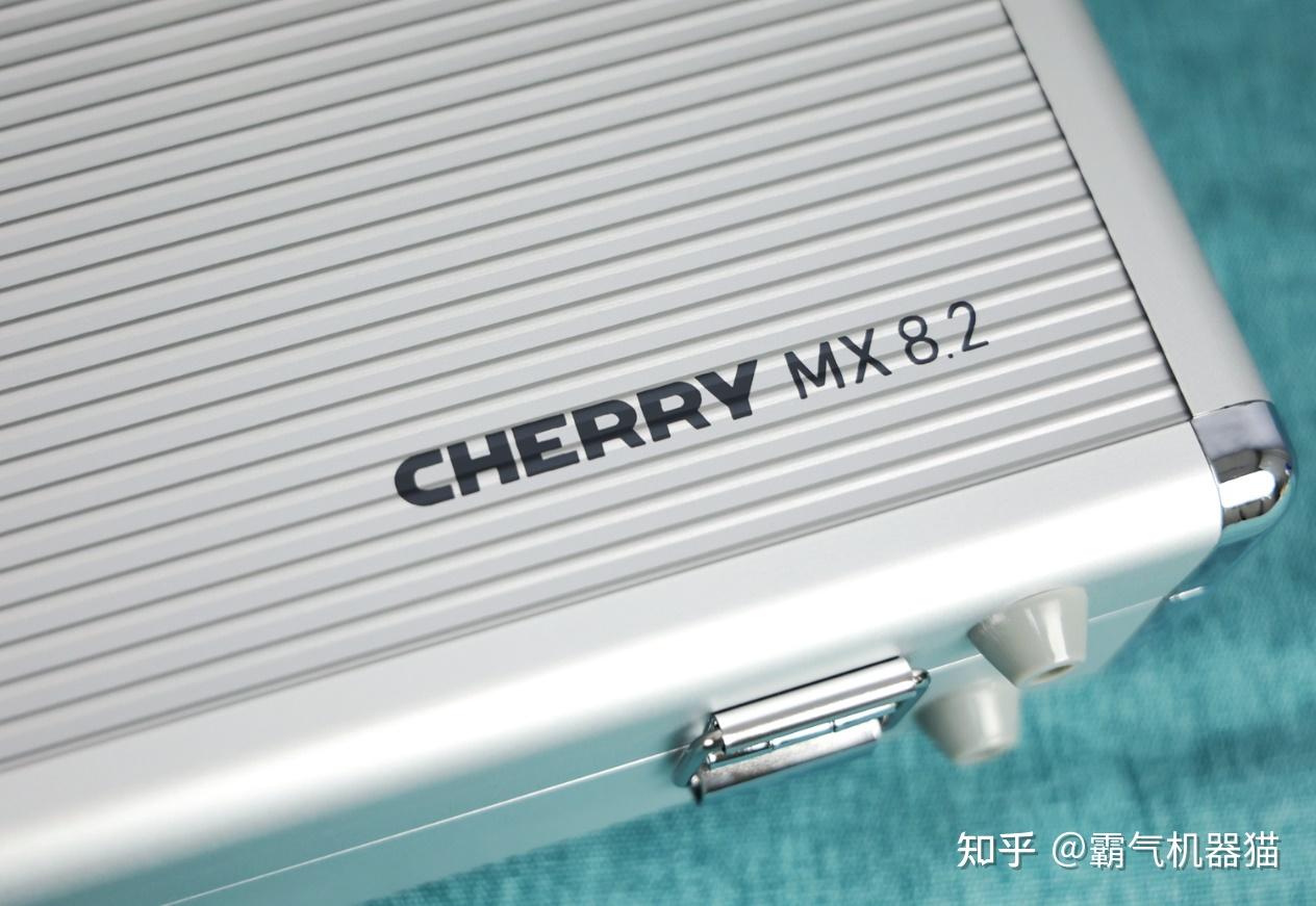 我只想买个军火箱，没想到还送了一把好键盘！樱桃Cherry MX8.2 Xaga曜石版上手体验 - 知乎