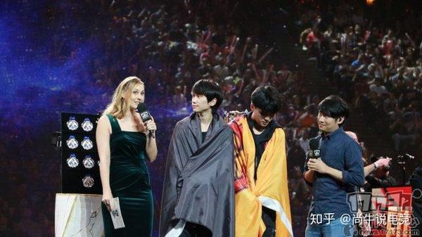 尚牛LOL比分网：上当了？FPX夺冠PDD却因为被“骗”上热搜，引玩家P图调侃 - 知乎