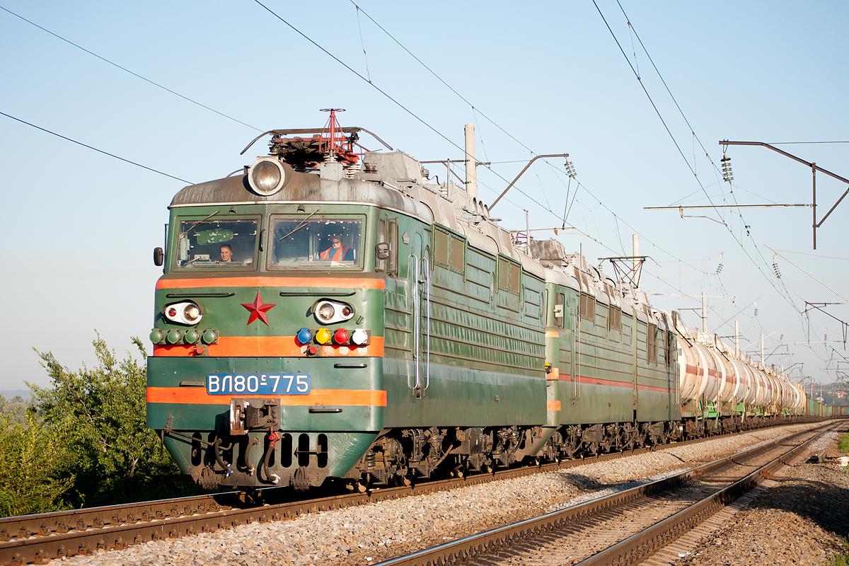 【铁道科普】来自西伯利亚的八爷——VL80型电力机车 - 知乎