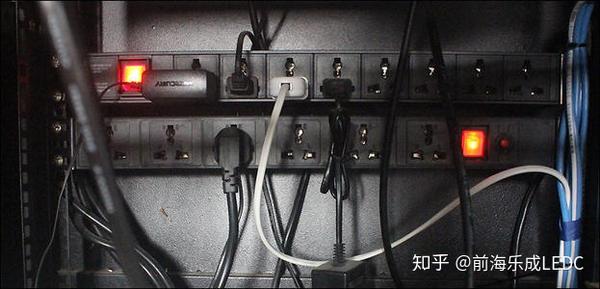数据中心机房里的PDU是什么？应该怎么选？ - 知乎