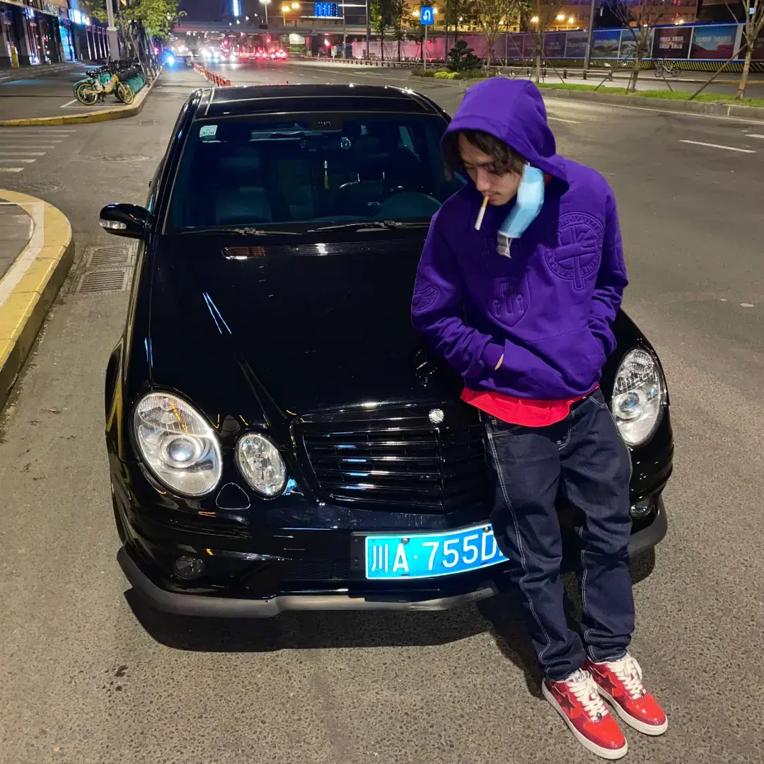 中国rapper到底都开哪些豪车，又是哪位rapper既做代驾又骑电动车？ - 知乎