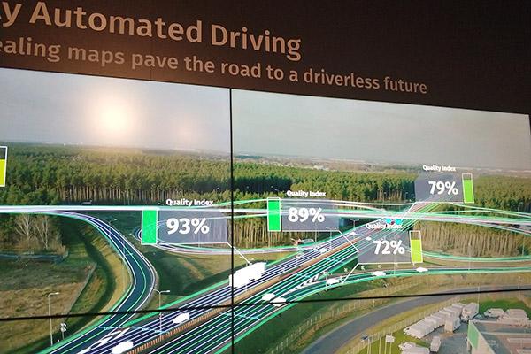 HERE/TomTom们，2018年将如何打造自动驾驶地图防线？ - 知乎