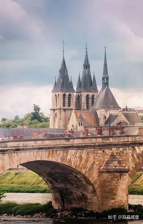 Louis Castle | 探秘路易城堡建筑艺术风格 - 知乎