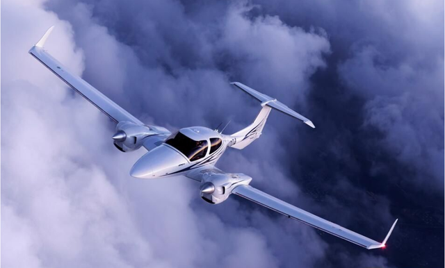 钻石DA 42 NG 双发飞机介绍 - 知乎