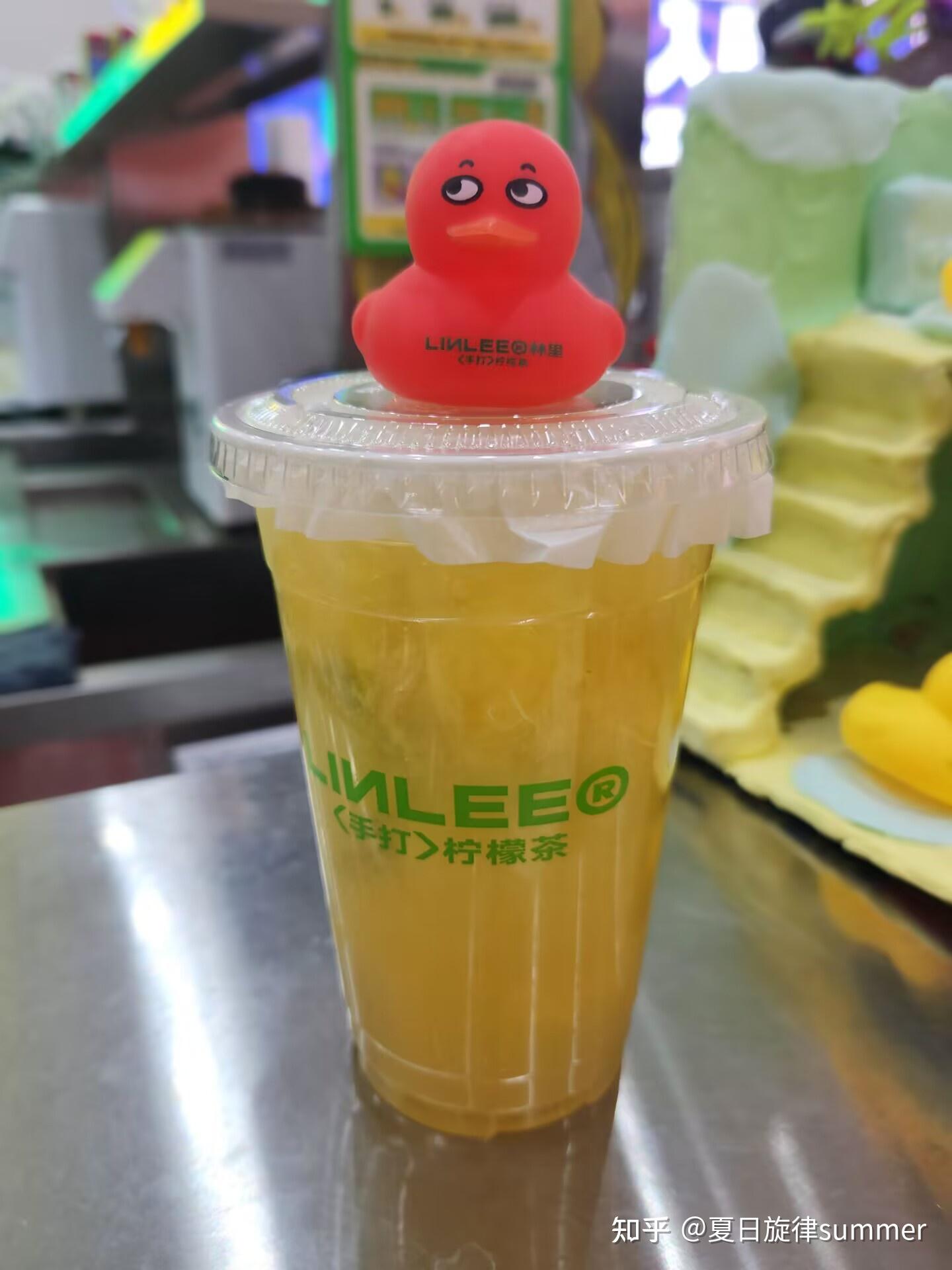 品尝LINLEE林里的橙多芬冰柠茶和草莓热柠茶 - 知乎