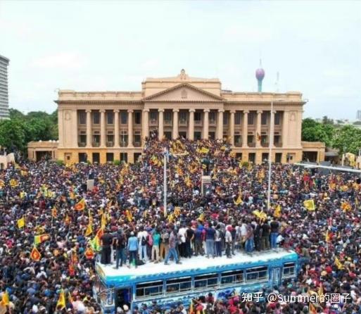 斯里兰卡宣布破产！国内发生大规模抗议游行！欠中国的钱咋办？ - 知乎