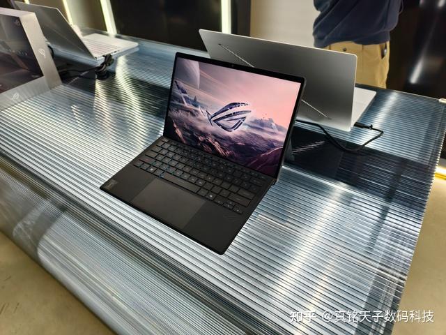 续航大逆袭！ROG幻X2025凭7W待机与近7小时续航，成移动办公新宠 - 知乎