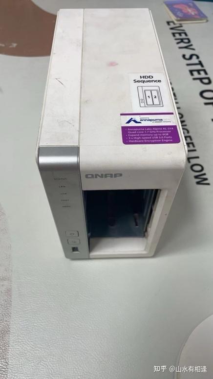 五年NAS使用经验，告诉你家用NAS怎么选硬盘？（希捷酷狼&东芝N300实用性对比） - 知乎
