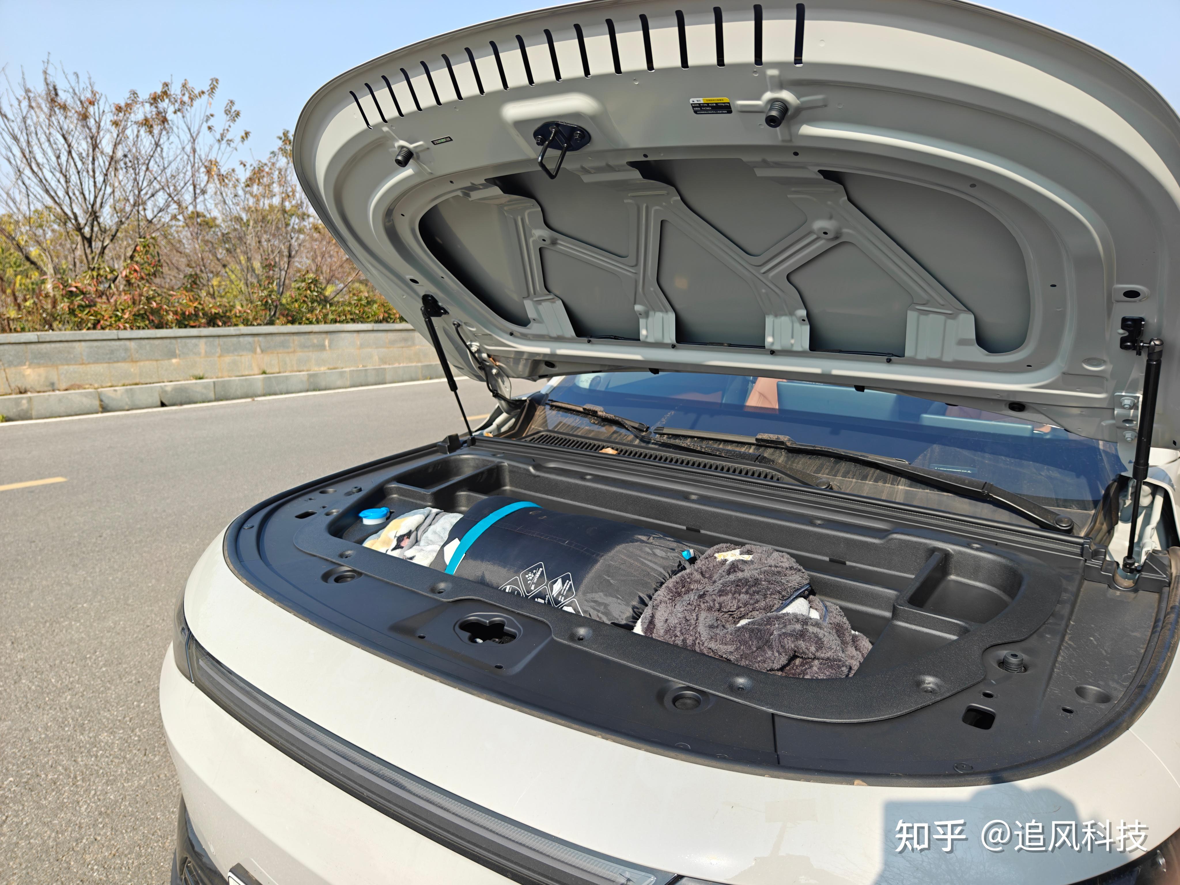 电车不装前备箱等于白买？零跑c10前备箱装好了 - 知乎